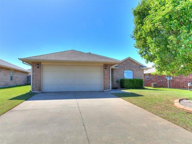 2327 Tortoise Dr, Midwest City, OK 73130