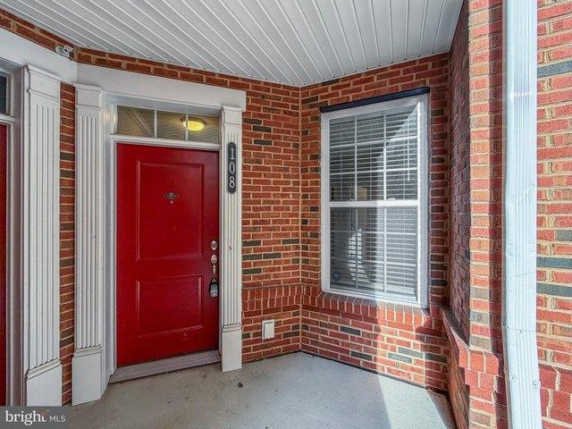 23286 Southdown Manor Ter Unit 108, Ashburn, VA 20148