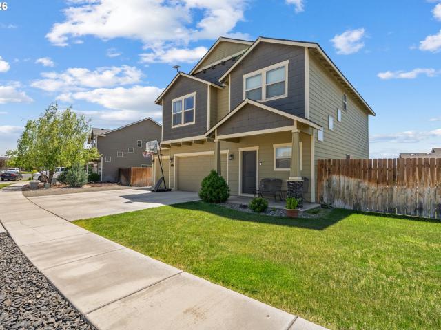 2328 nw eucalyptus dr