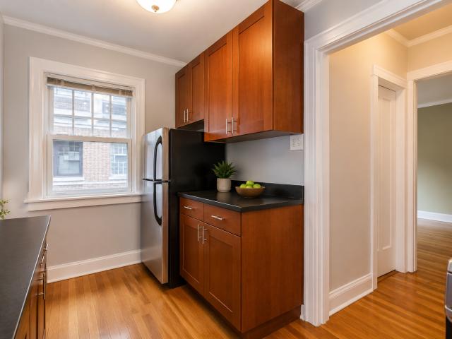2328 N Lincoln Park West Avenue # 4A
