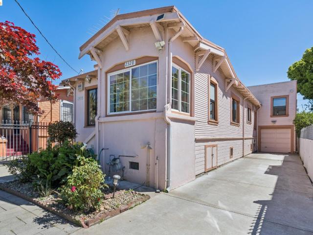 2328 Bartlett St, Oakland, CA 94601 | MLS #41128 | Compass