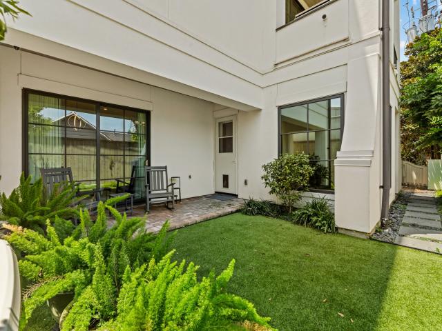 2328 Bissonnet Street