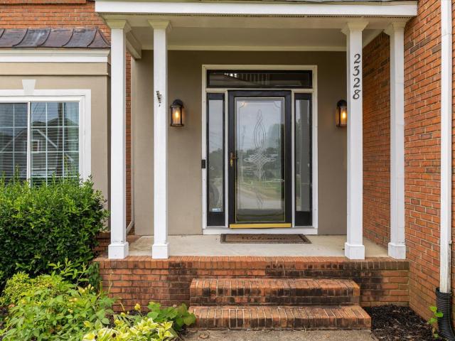 2328 Laurelton Creek Lane