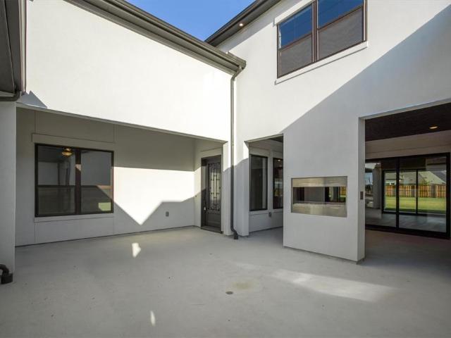 2328 Long Ship Lane