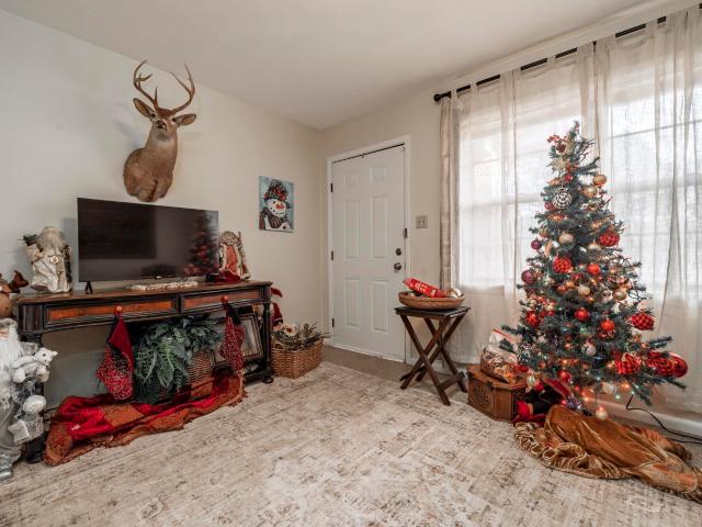 2328 S Main St Street