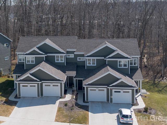 2328 Watertown Way