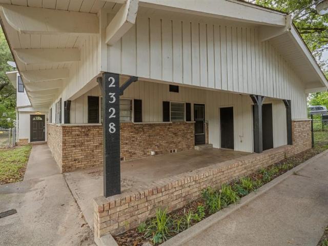 2328 Wildwood Way