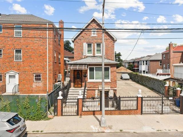 2328 Williamsbridge Rd, Bronx, NY 10469