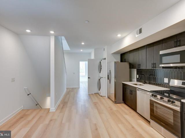 2329 Ellsworth Street # 3