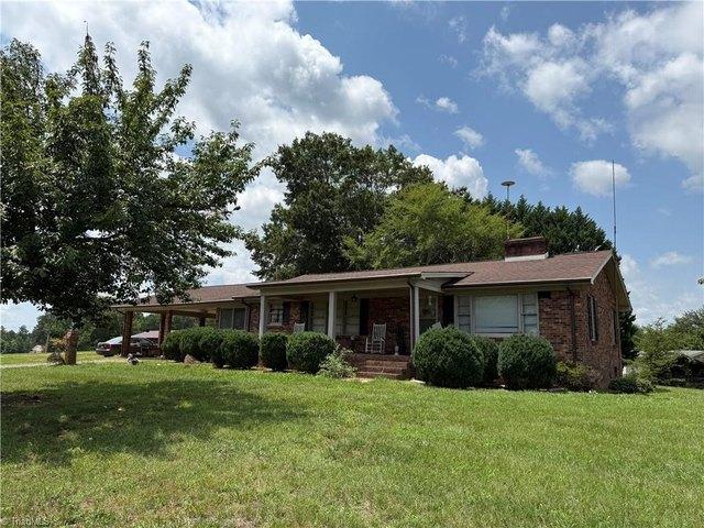 2329 Reynolds Rd, Madison, NC 27025