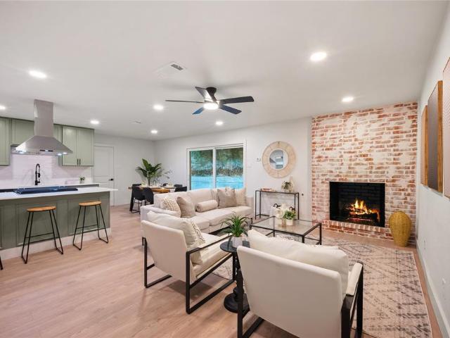 2329 Southwood Drive