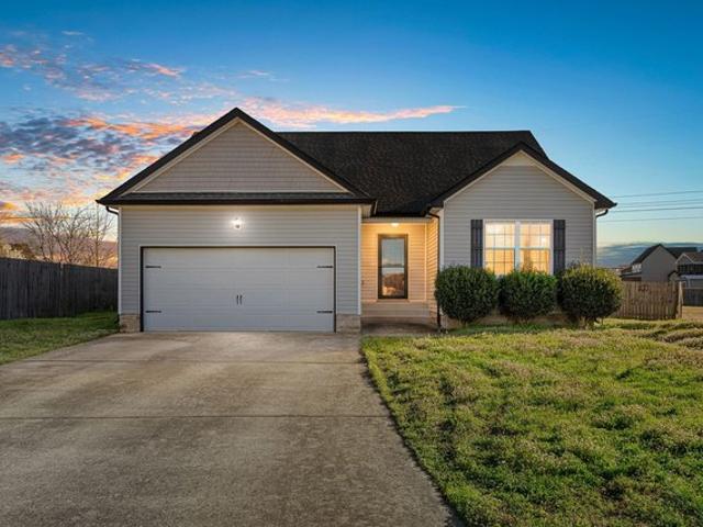 2329 Spike Ct, Clarksville, TN 37040