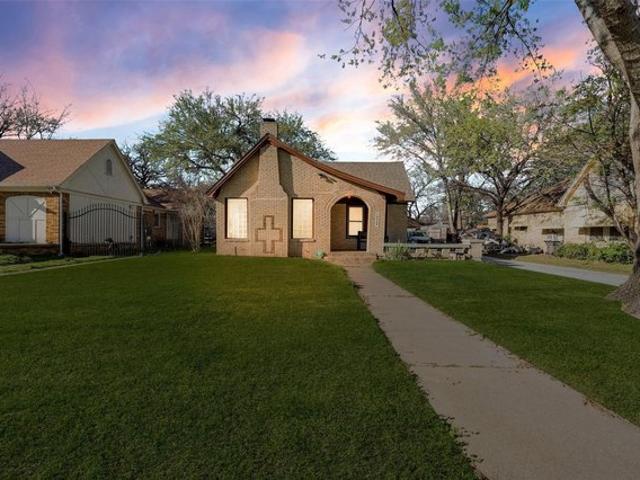 2329 Yucca Ave, Fort Worth, TX 76111