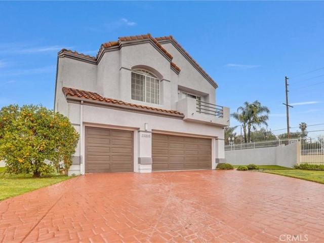 23205 Runnymede St, Los Angeles, CA 91307