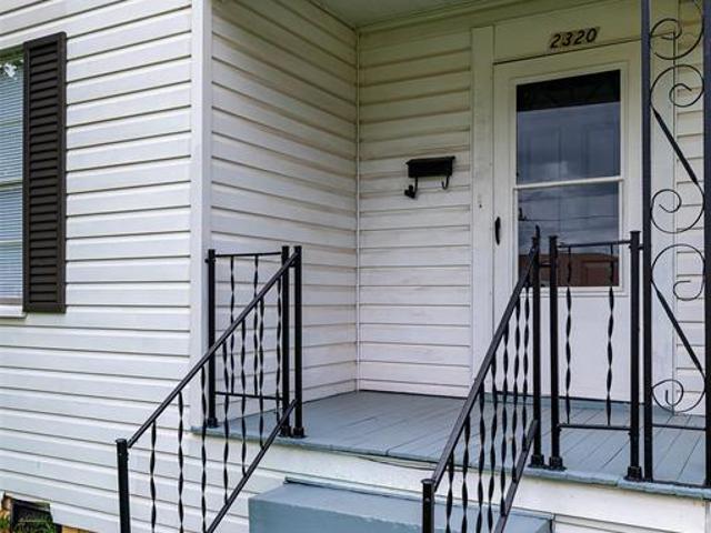 2320 Broadway Drive