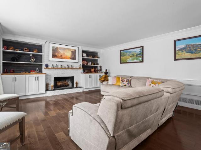 2320 Brownstone Court