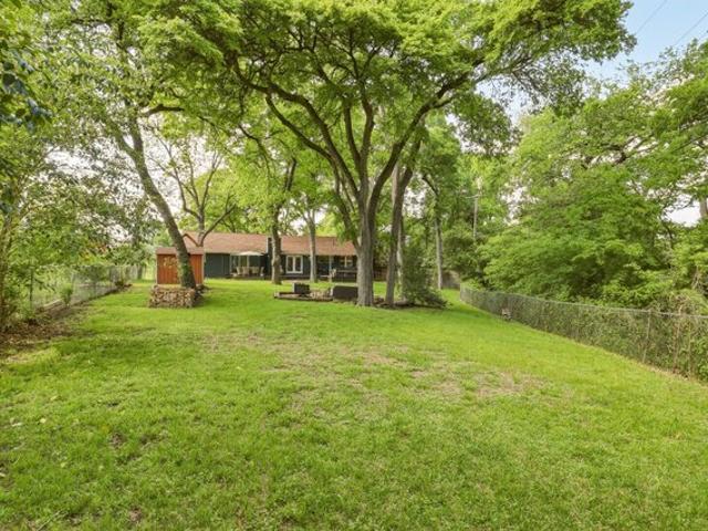 2320 Chart Dr, Dallas, TX 75228