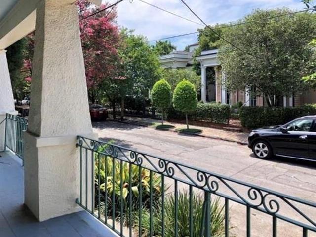 2320 Coliseum Street # 1