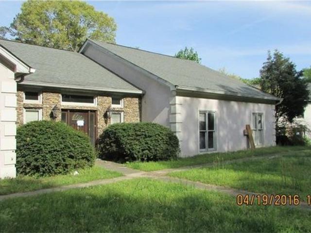 2320 Copper Trail Ln, Buford, GA 30519