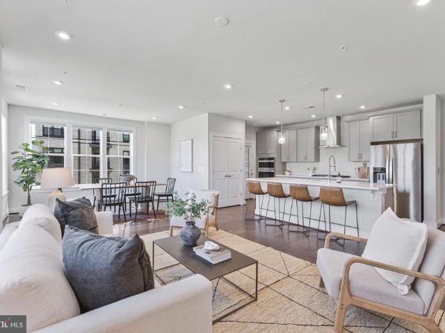 2320 Field Point Road # 4 304