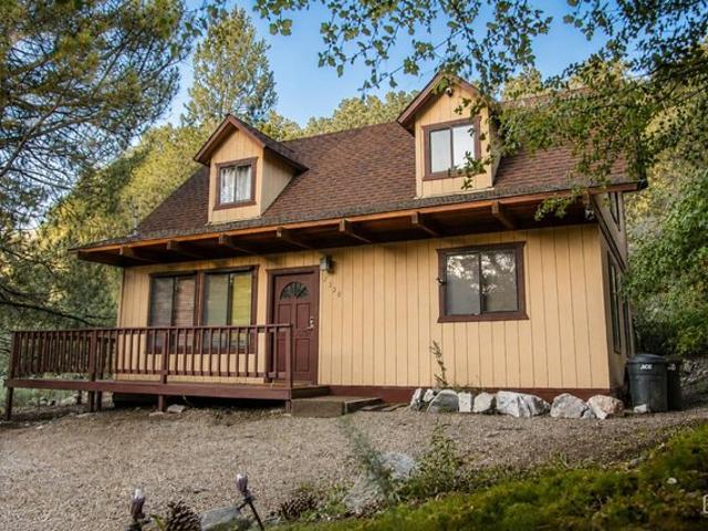 2320 Glacier Dr, Frazier Park, CA 93222