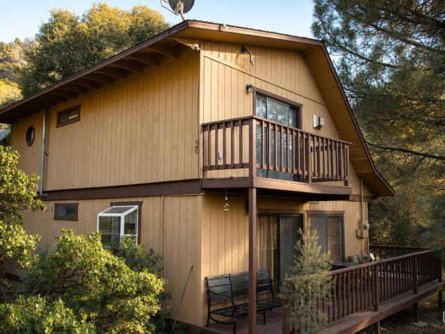 2320 Glacier Drive