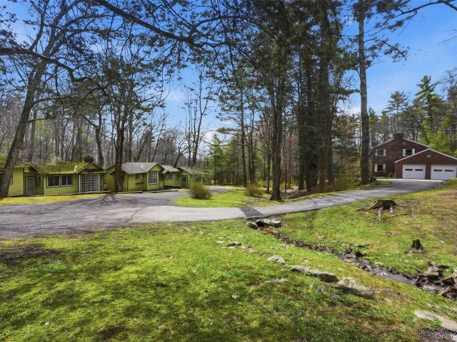 2320 Glasco Turnpike
