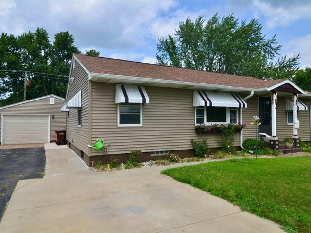 2320 Hayden Ave, Altoona, WI 54720