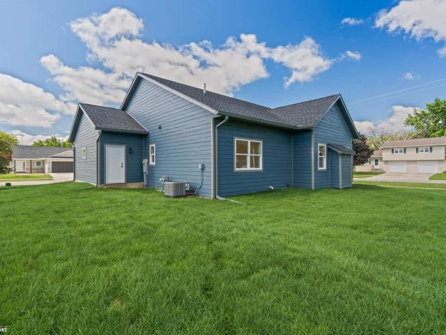 2320 Heritage Lane