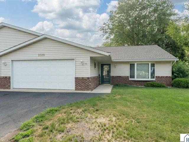 2320 Hoffman Path, Mankato, MN 56001