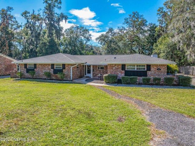 2320 Holly Leaf Ln, Orange Park, FL 32073