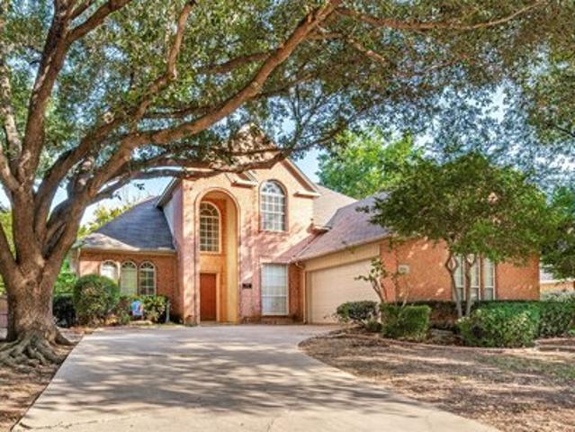 2320 Kingsley Dr, Grand Prairie, TX 75050