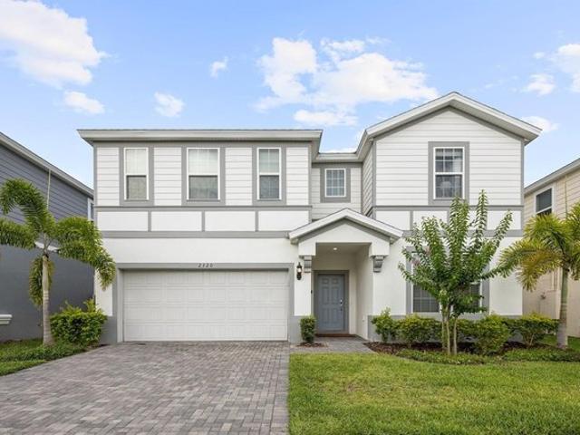 2320 Lelani Cir, Davenport, FL 33897