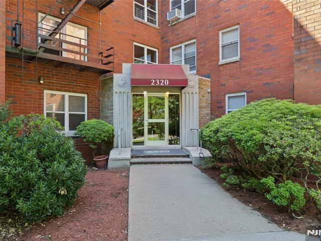 2320 Linwood Avenue # 1F