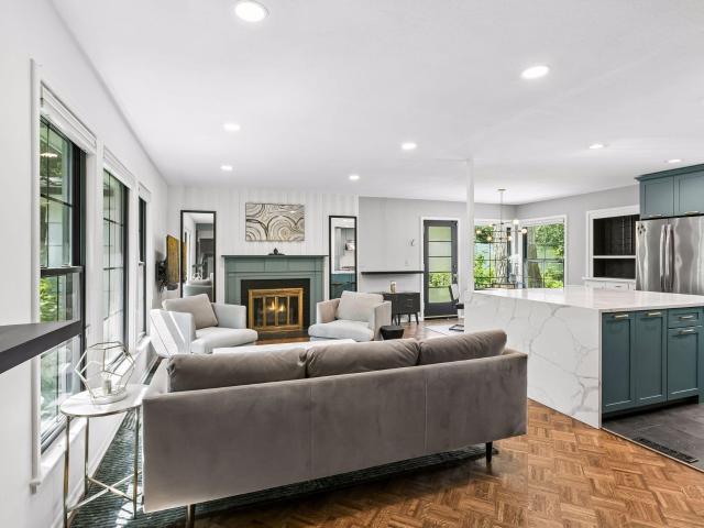 2320 Parklands Road