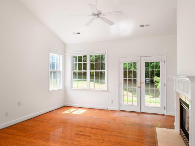 2320 ravenswood ct