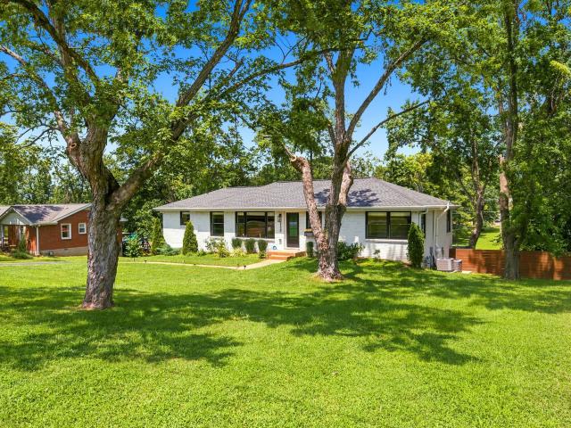 2320 Ridgeland Dr
