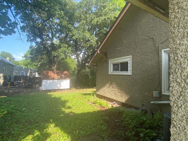 2320 SW 9th Street