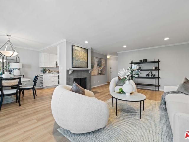 2320 S Bentley Ave, Unit 207, Los Angeles, CA 90064 | Compass