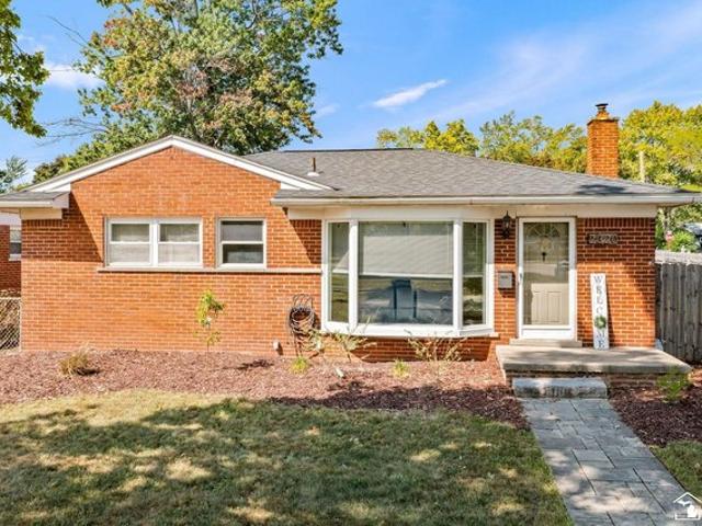 2320 Sherwood St, Trenton, MI 48183
