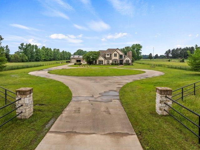 2320 W State Highway 11, Pittsburg, TX 75686
