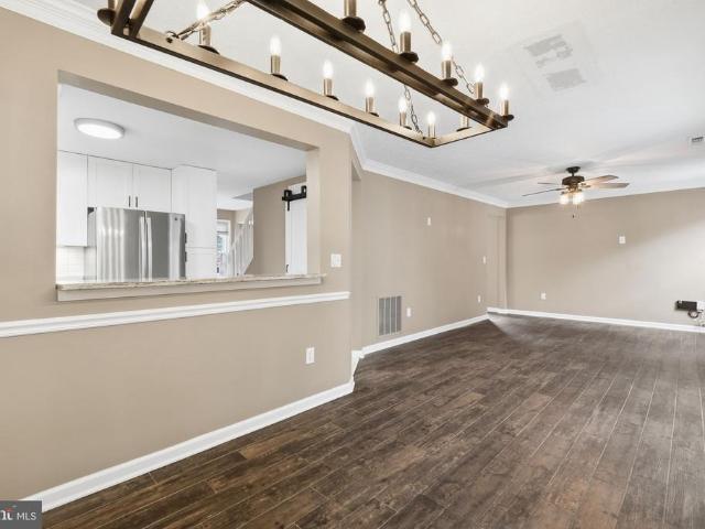 2320 Weymouth Lane
