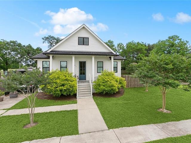 2321 Mehle St, Arabi, LA 70032 | MLS #2556 | Compass