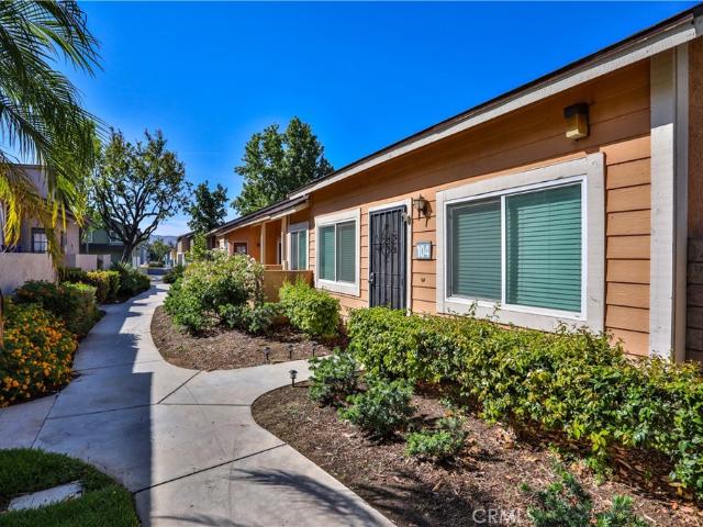 2321 Mount Humphries