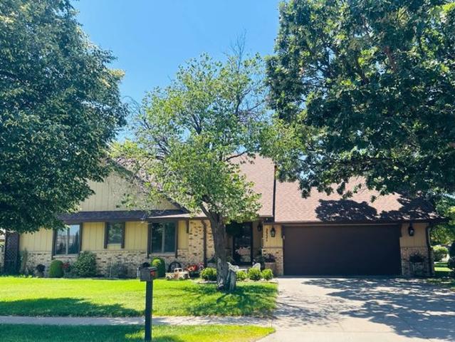 2321 N 3rd St, Garden City, KS 67846