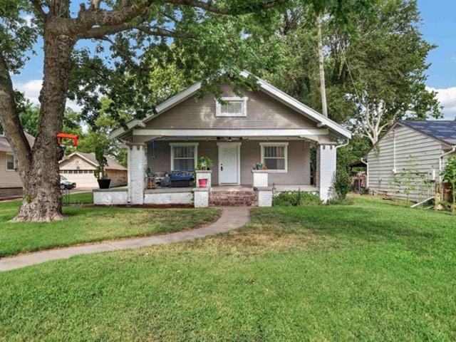 2321 N Monroe St, Hutchinson, KS 67502