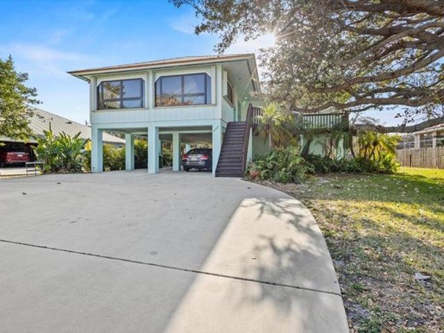 2321 Atlantic Beach Blvd, Hutchinson Island, FL 34949