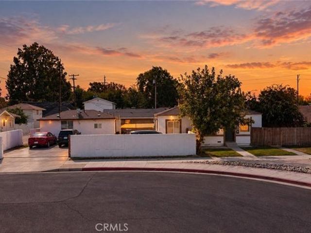 2321 B St, Bakersfield, CA 93301