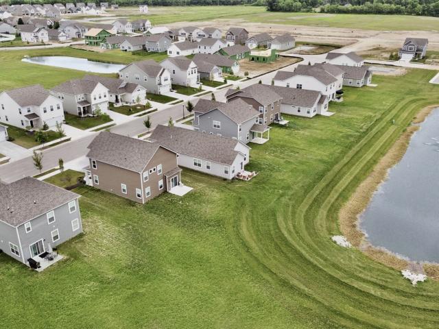 2321 Bear Oak Run