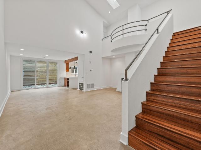 2321 Commonwealth St, Houston, TX 77006 | MLS #498590 | Compass